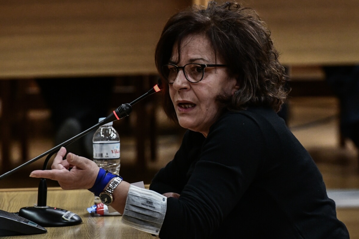 Δίκη Χρυσής Αυγής: «Ονομάζομαι Μάγδα και ο Παύλος είναι ο γιος μου ...
